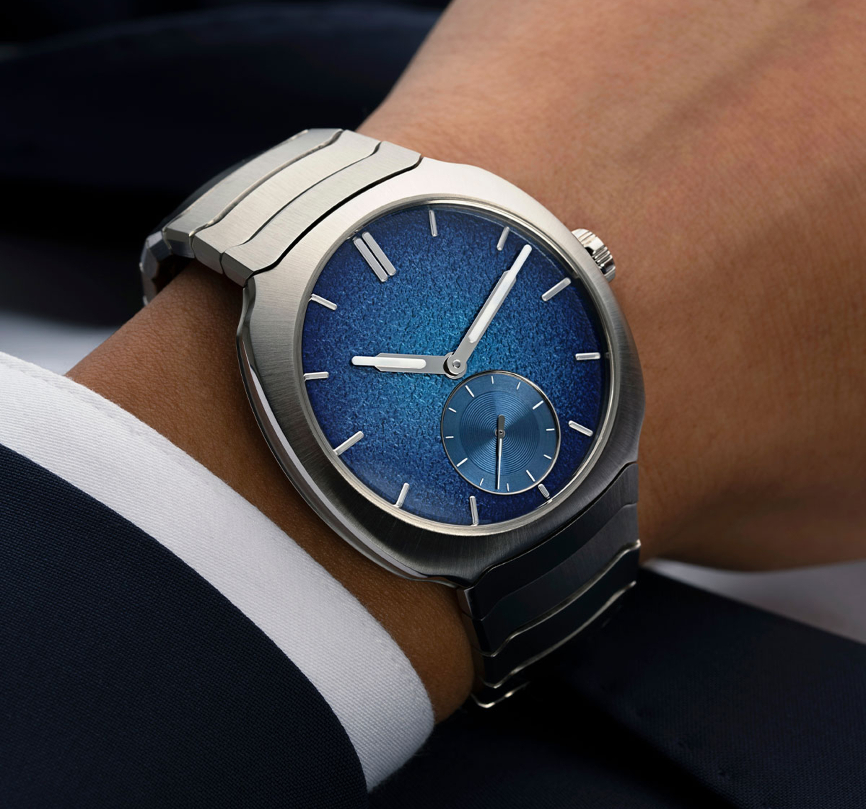 Streamliner Small Seconds Blue Enamel - H.Moser & Cie - gmtitalia.com